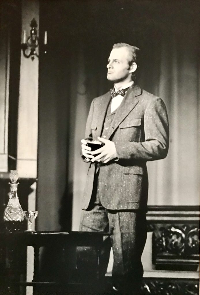 Singer: Opera, Oratorio, the Art Song. Jack Eppler. New York City.